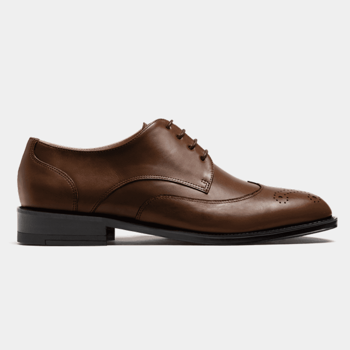 Wingtip Derby shoes in brown leather