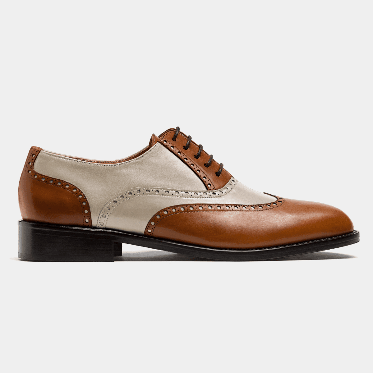 Spectator shoes in white & brown leather