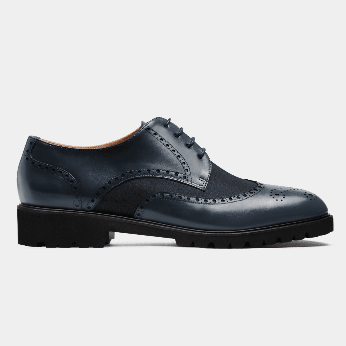 Full brogue shoes in blue suede & leather