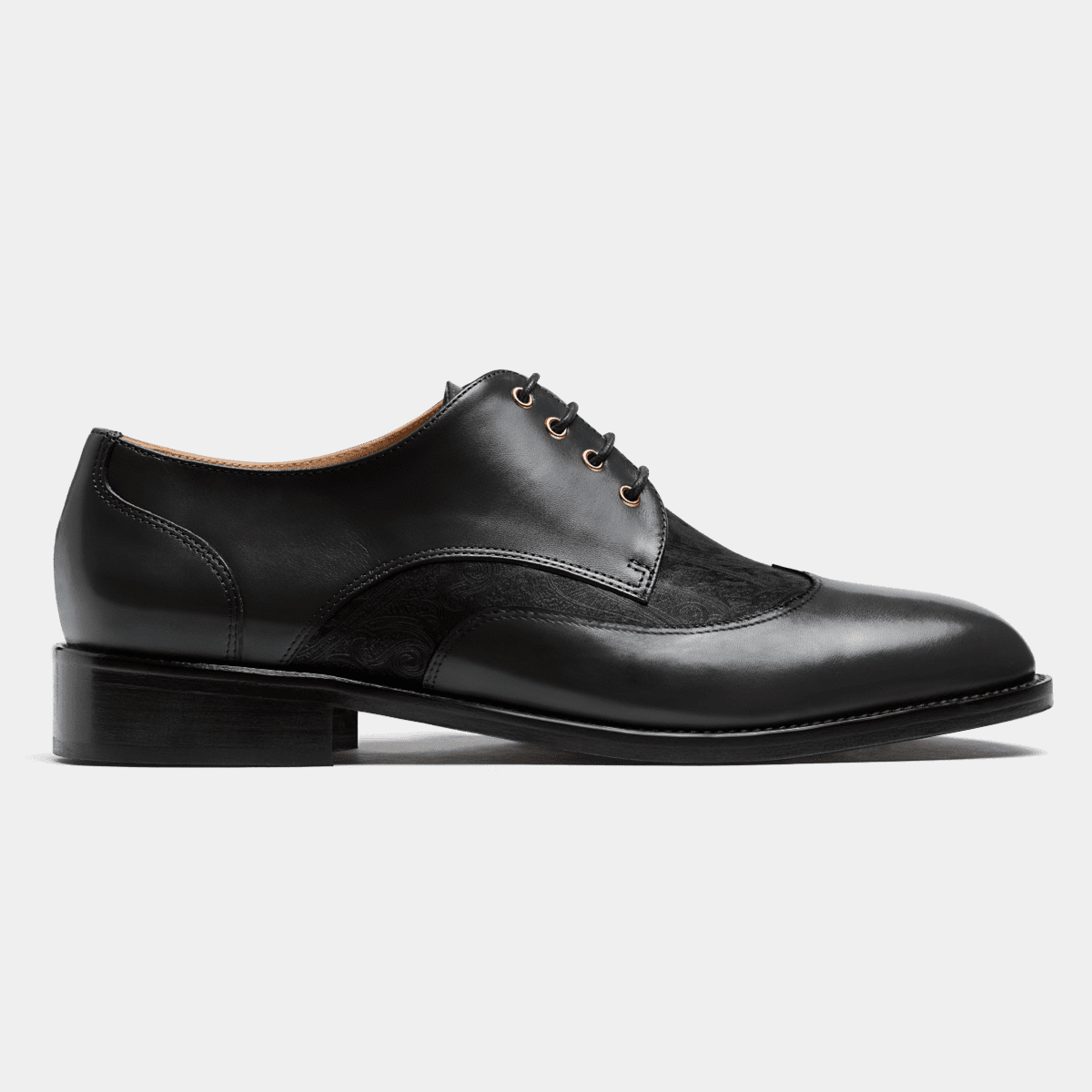 Wingtip Derby shoes in black velvet & leather