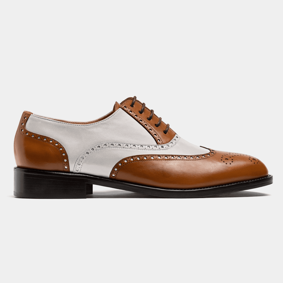 Spectator shoes in white & brown leather