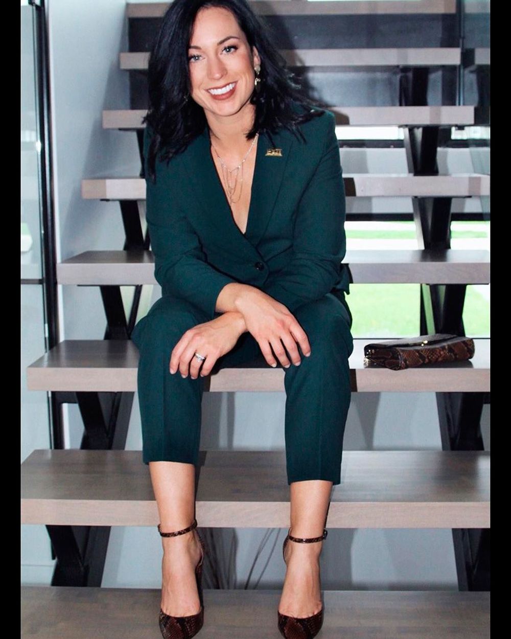 Dark green essential Jacket with 2 brass buttons | Sumissura