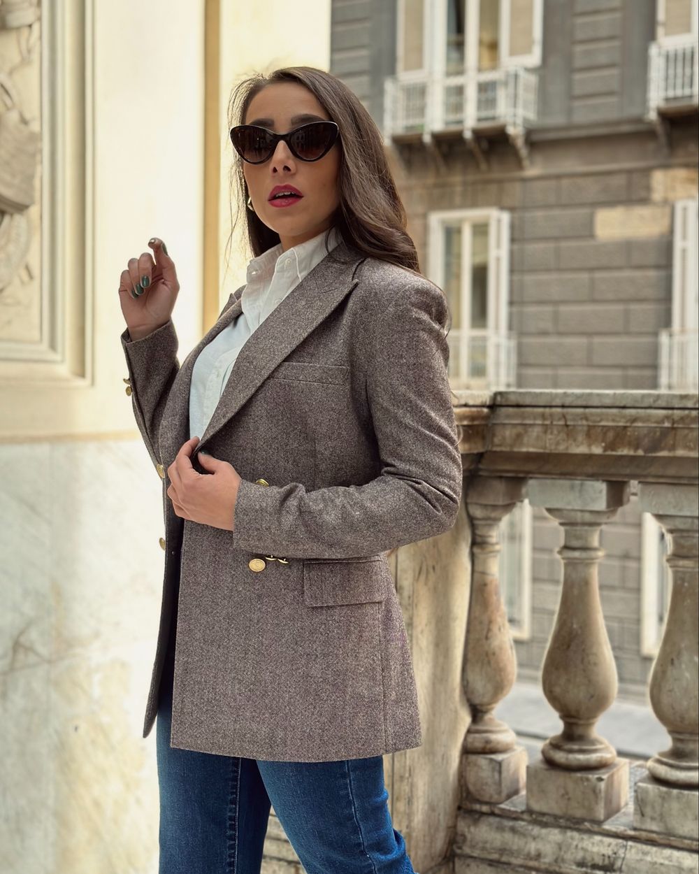 How to Dress Like an Executive Woman: Power Dressing Tips to Make an Impact - Sumissura