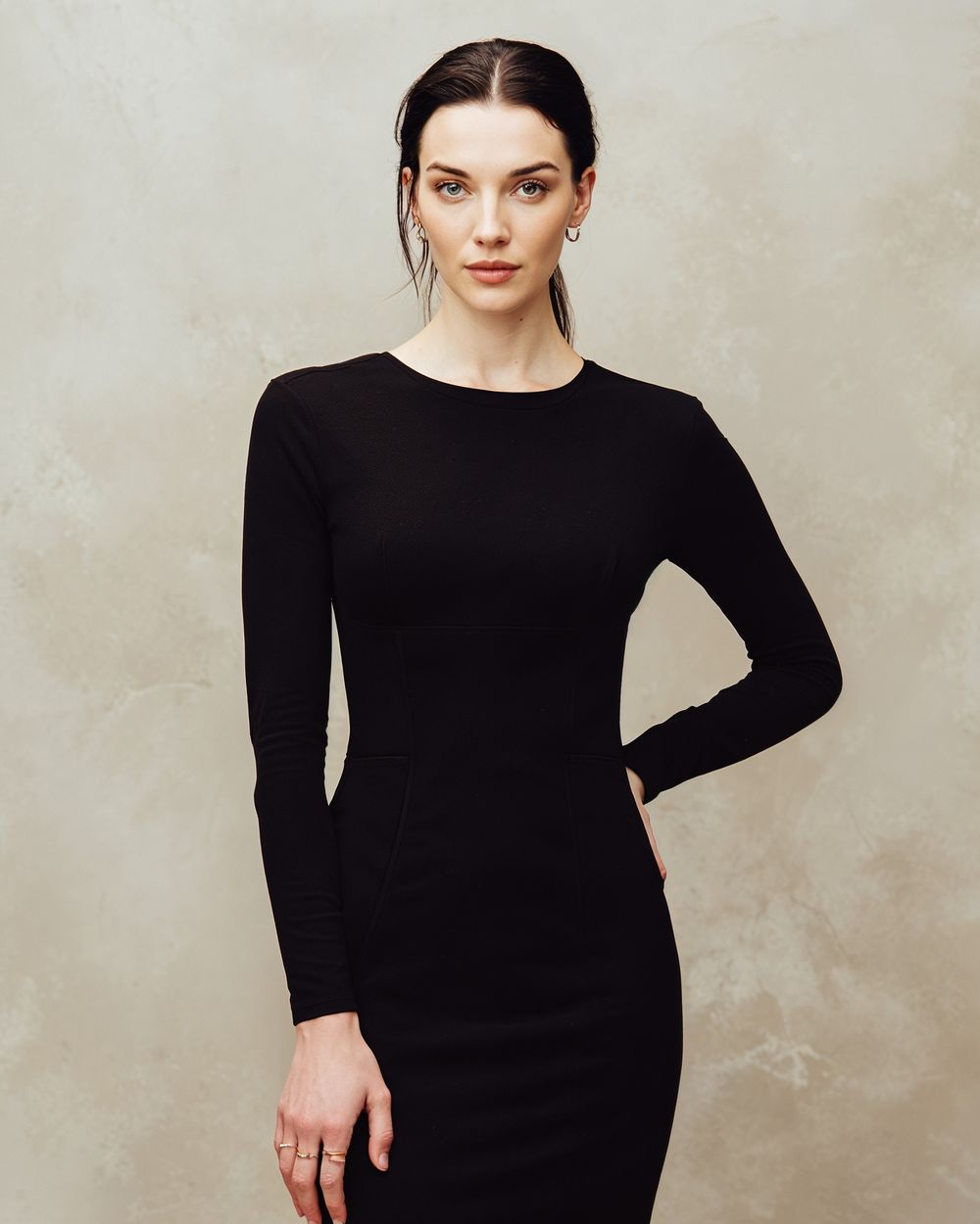 Vestido Ajustado Verde Esmeralda con Mangas Tres Cuartos | Sumissura