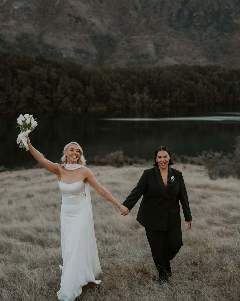 Tailleur Nero Su Misura per Donna | Sumissura