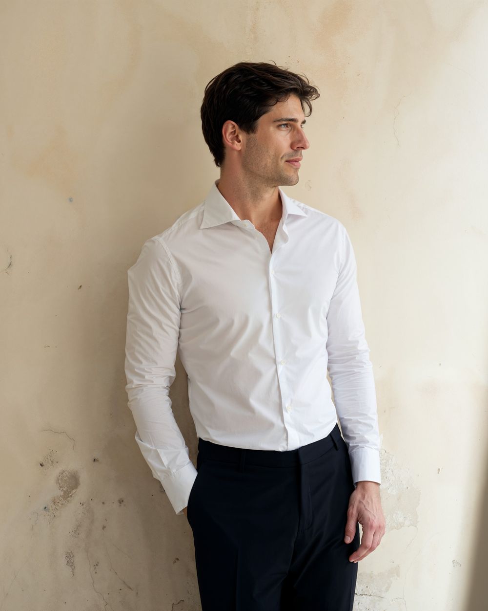 Traje a Rayas con Camisa Blanca de Cuello Abierto | Hockerty