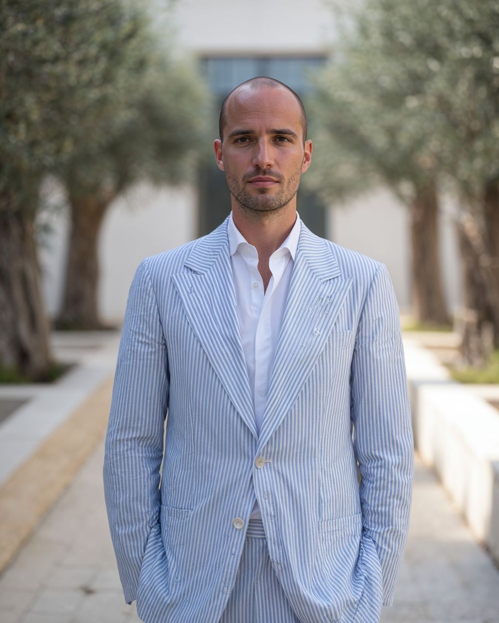 Traje Seersucker Azul Claro con Camisa Blanca de Vestir | Hockerty