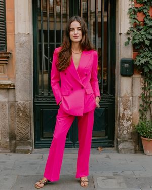 Women's Pink Suits Online - Sumissura