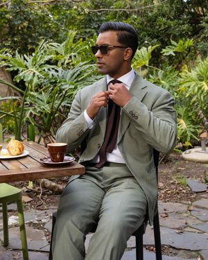 Hockerty: Custom clothing to Dress the Real You