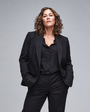 Power Suits for Women l Unleash Your Inner Boss - Sumissura