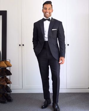 What to Wear to Prom: The Ultimate Guide for Men - Hockerty